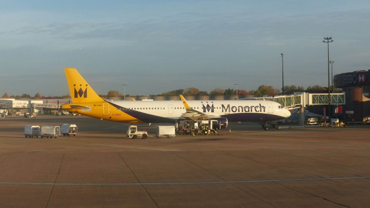Monarch Airlines batožina (príručná a zapísaná)